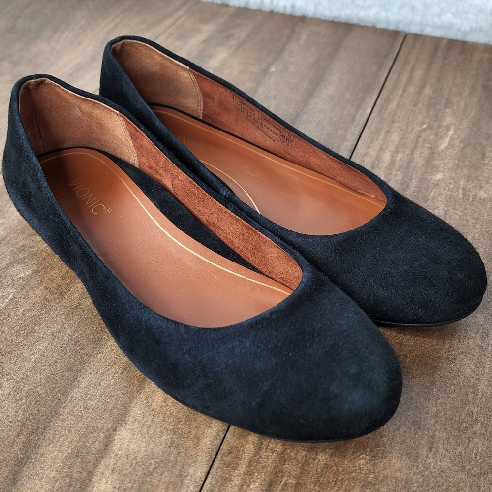 Vionic Hannah Classic Suede Ballet Flats - Gem